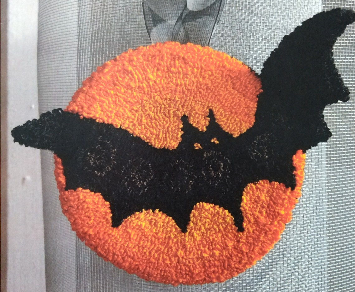 Kathy Barrick-halloween Bat Punch Needle Full Moon Fall Seasonal Spooky ...