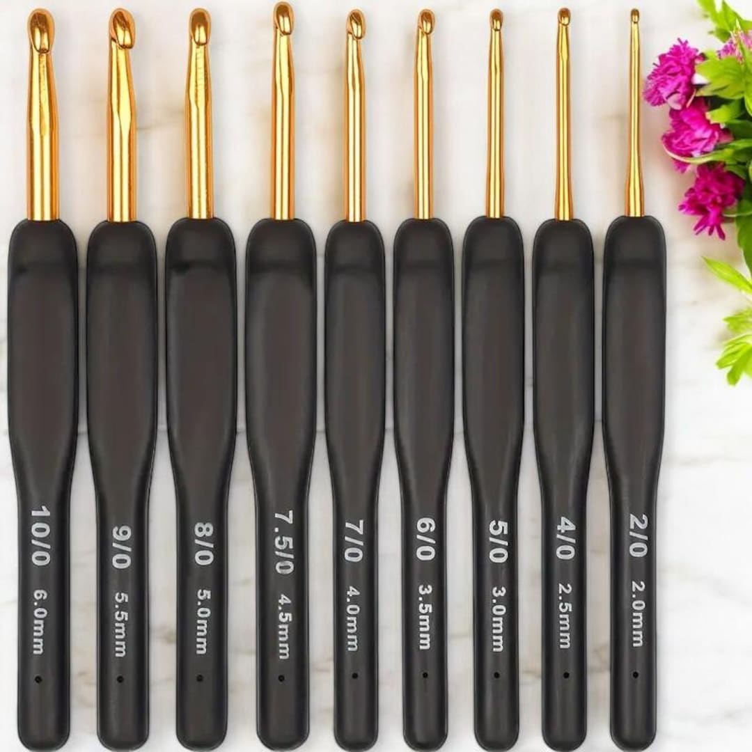 Elegant Ergonomic Crochet Hook Set Matte Aluminum Finish - Sizes 2.0 to ...