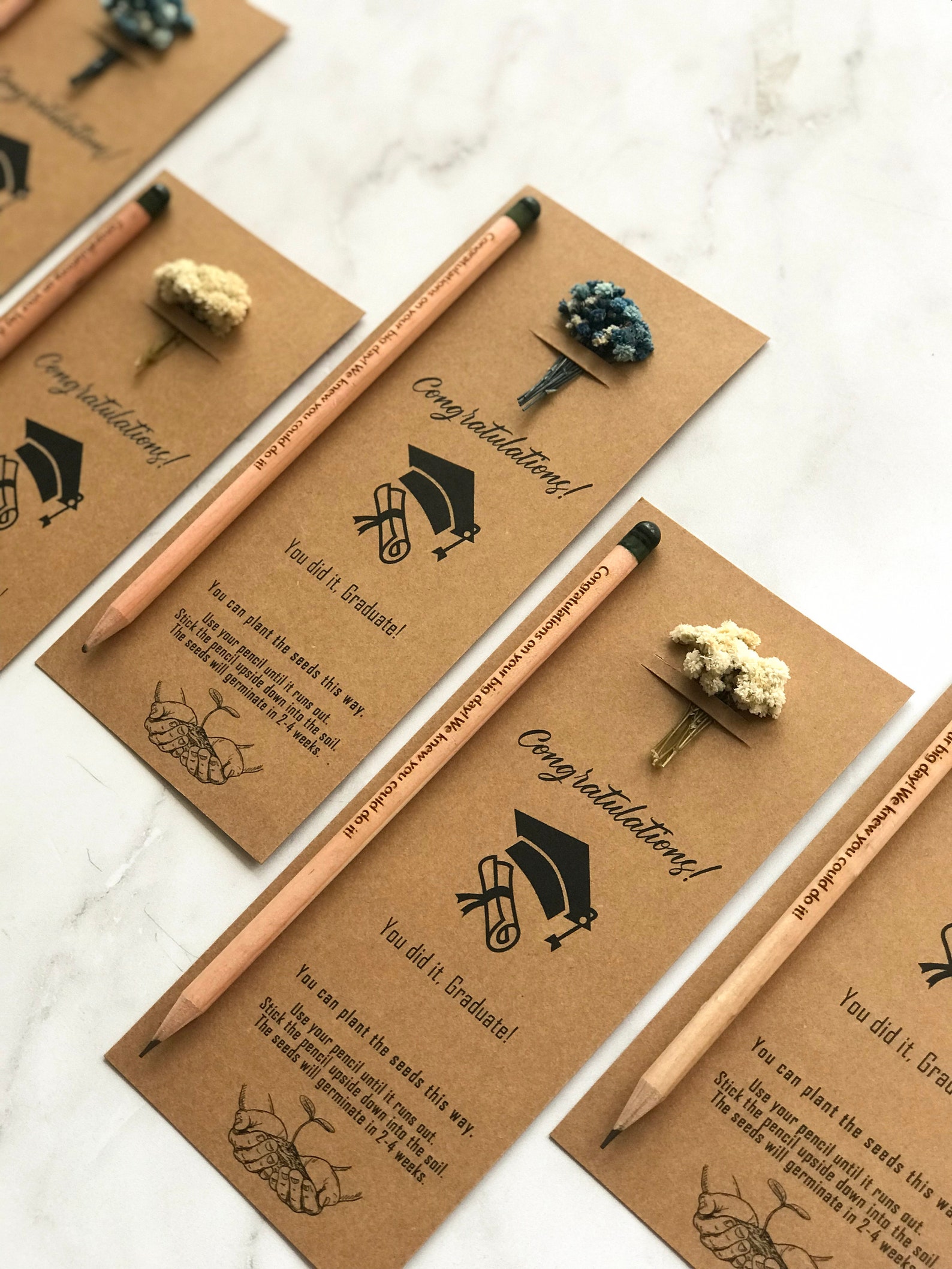 Personalized Graduation Party Favors, Graduation Greeting Gifts ...
