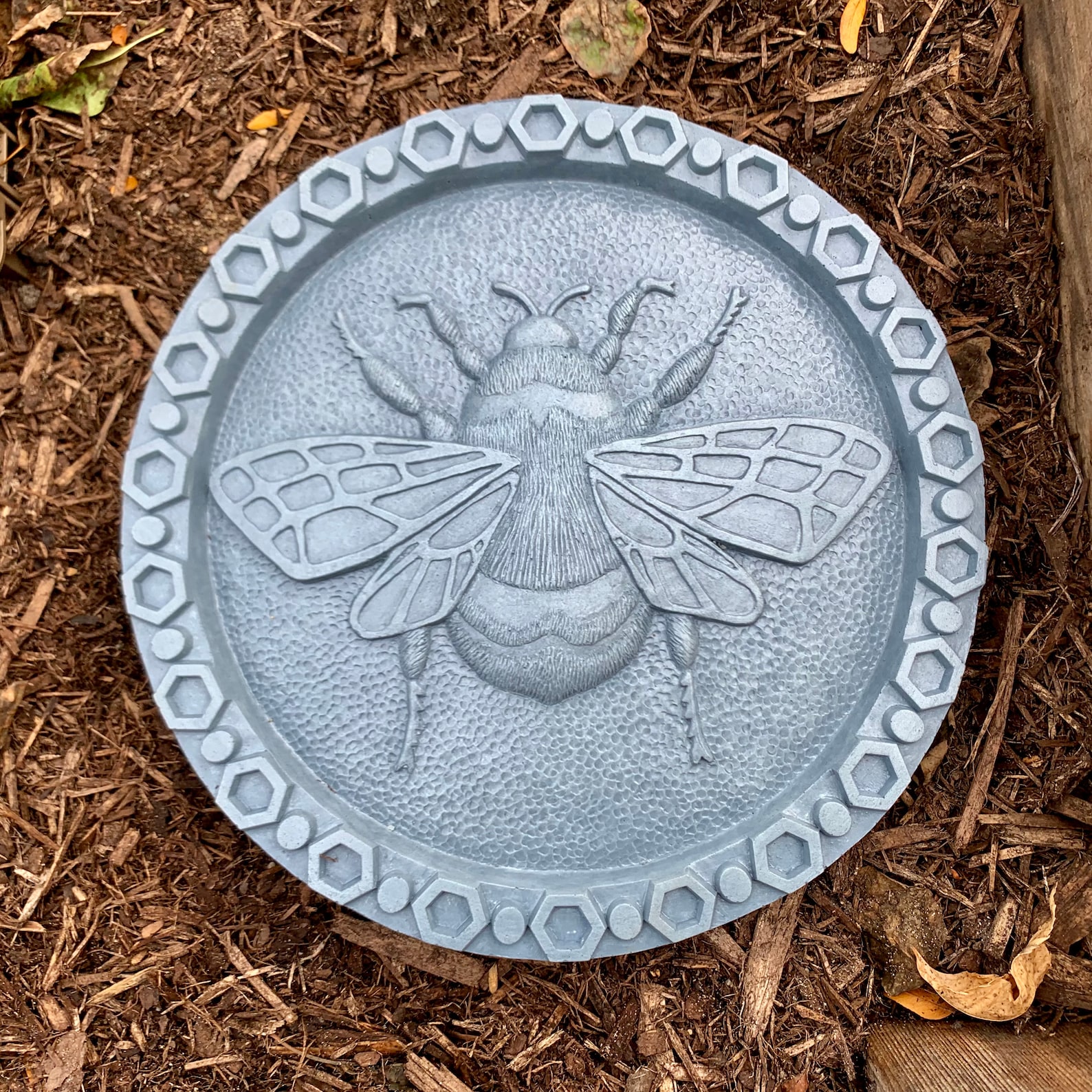 Cast Concrete Bumble Bee Stepping Stone bluestone and Garden - Etsy