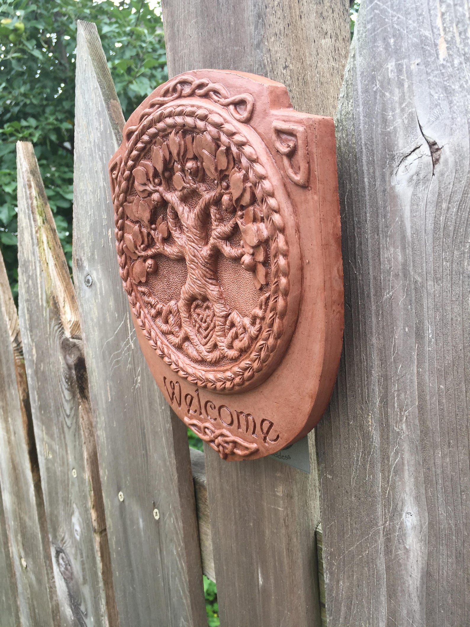 Tree of Life Welcome Plaque Garden Art in Concrete in Terra Cotta (red ...