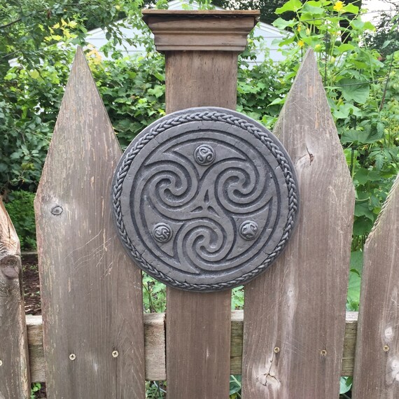 Triskele Plaque Trinity Concrete Garden Art charcoal - Etsy