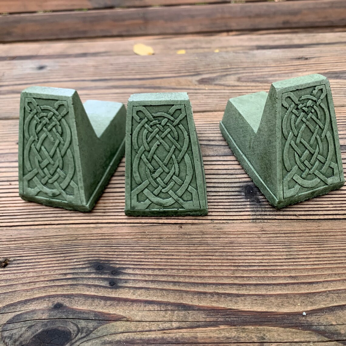 Celtic Knot Pot Feet in Moss green Set of Three - Etsy