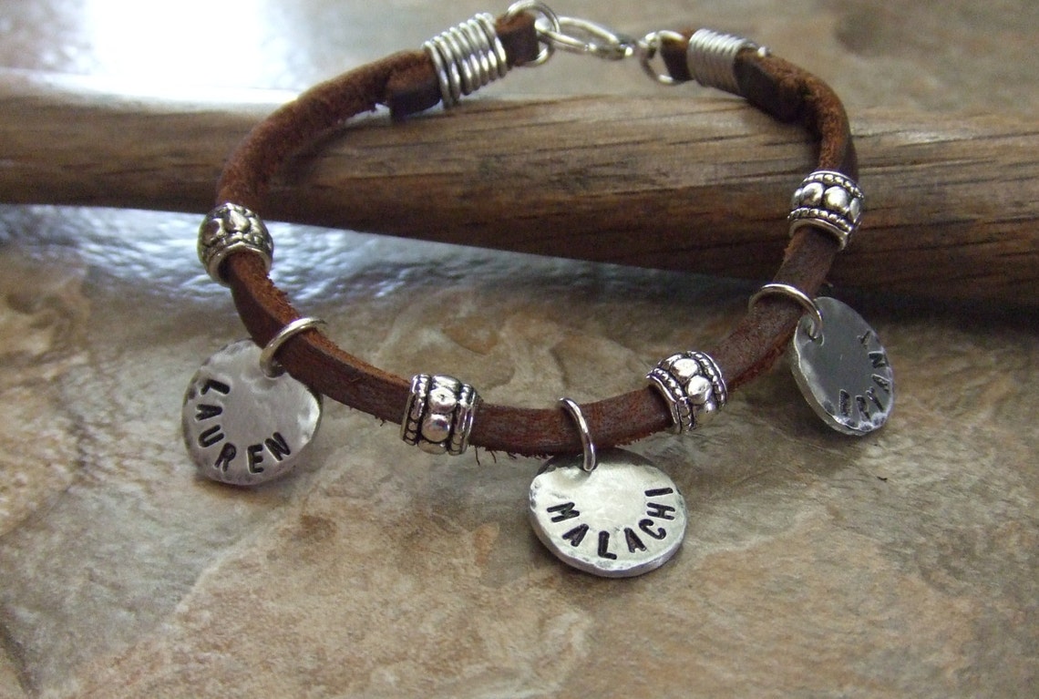 Mom Bracelet Mommy Bracelet Mother's Charm Bracelet | Etsy