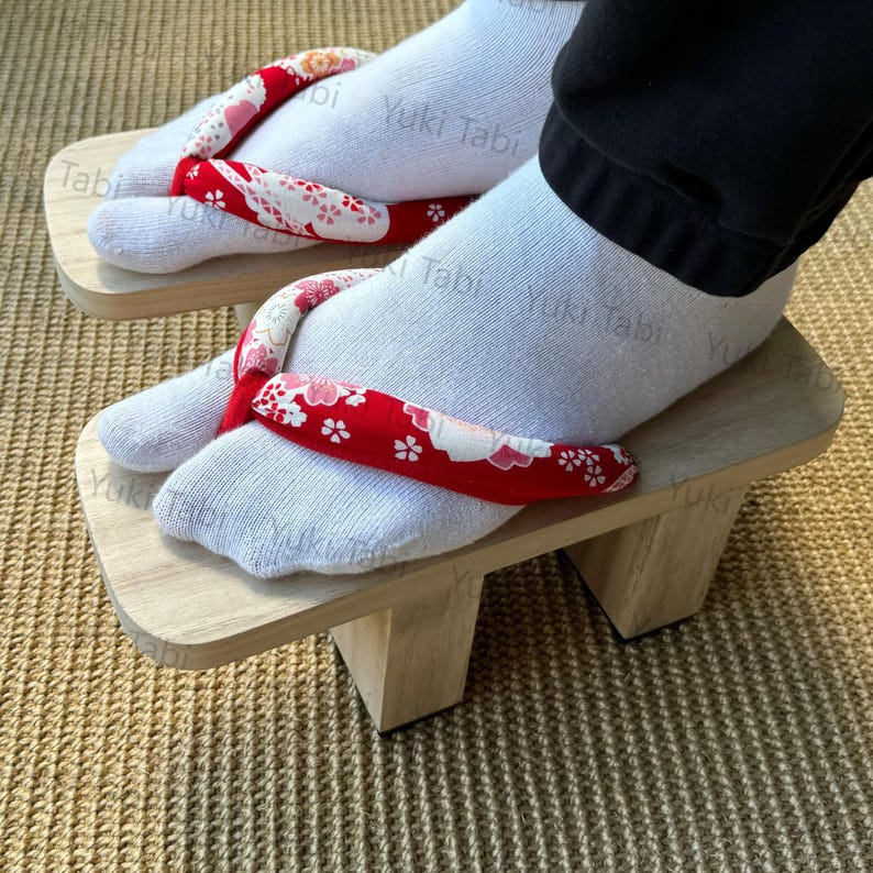 Two-tooth Geta: Japanese Wooden Clogs - Etsy