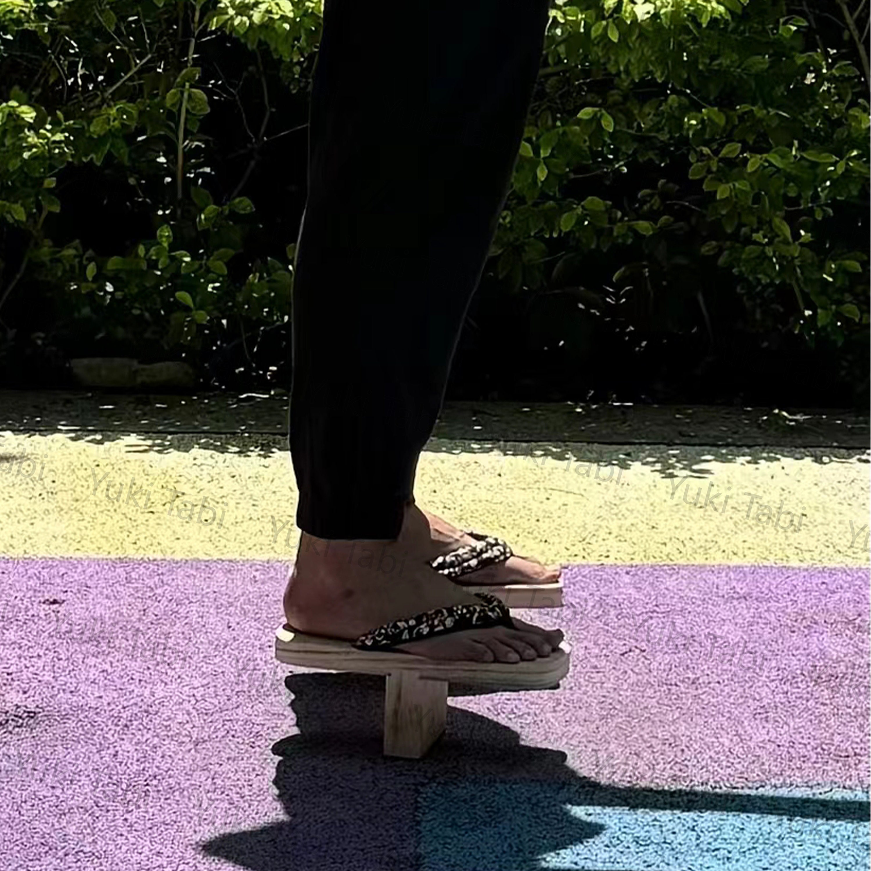 Single-tooth Geta: Japanese Kimono Sandals - Etsy