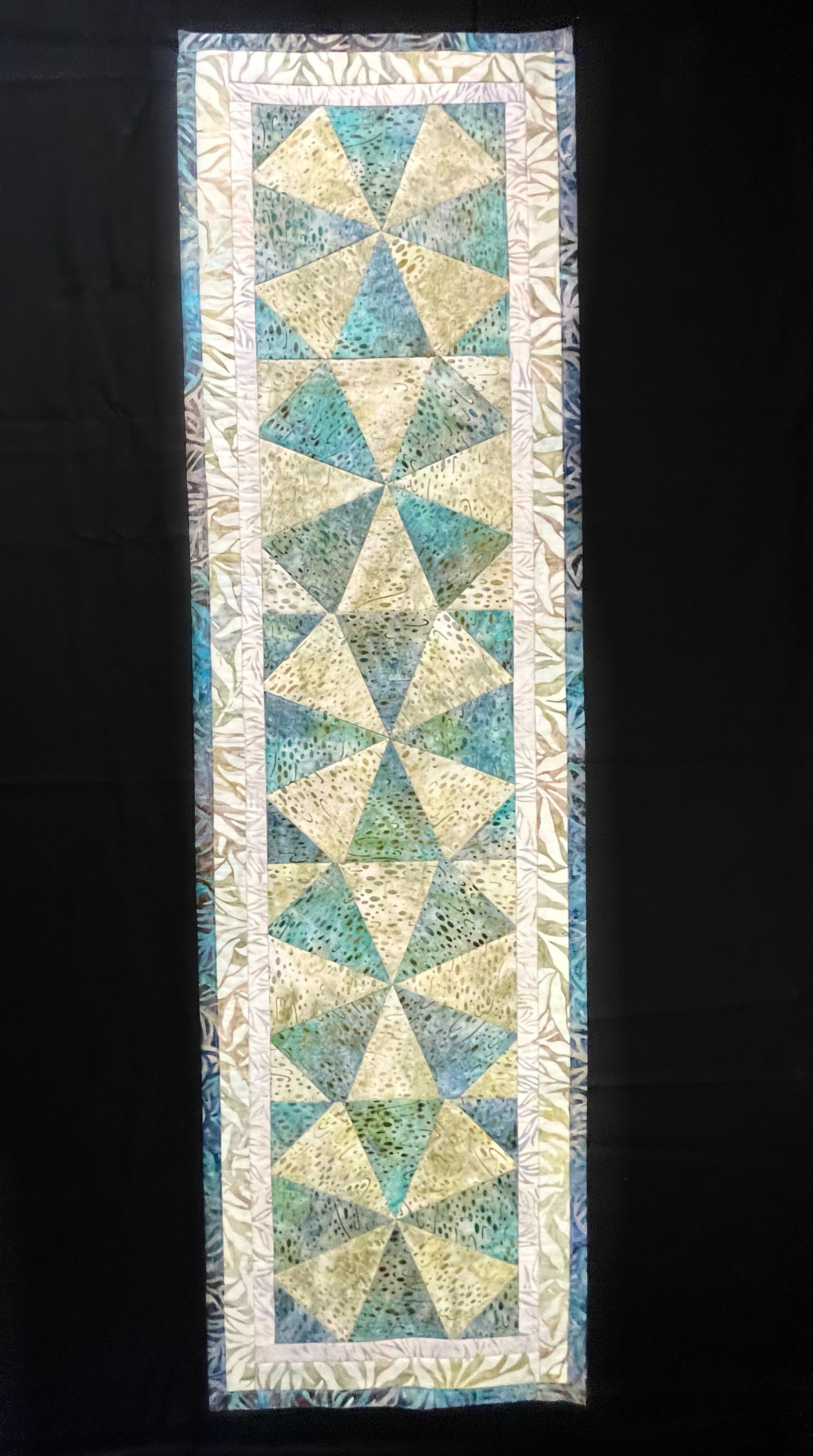 Leafy Batik Set-table Runner and Four Placemats - Etsy