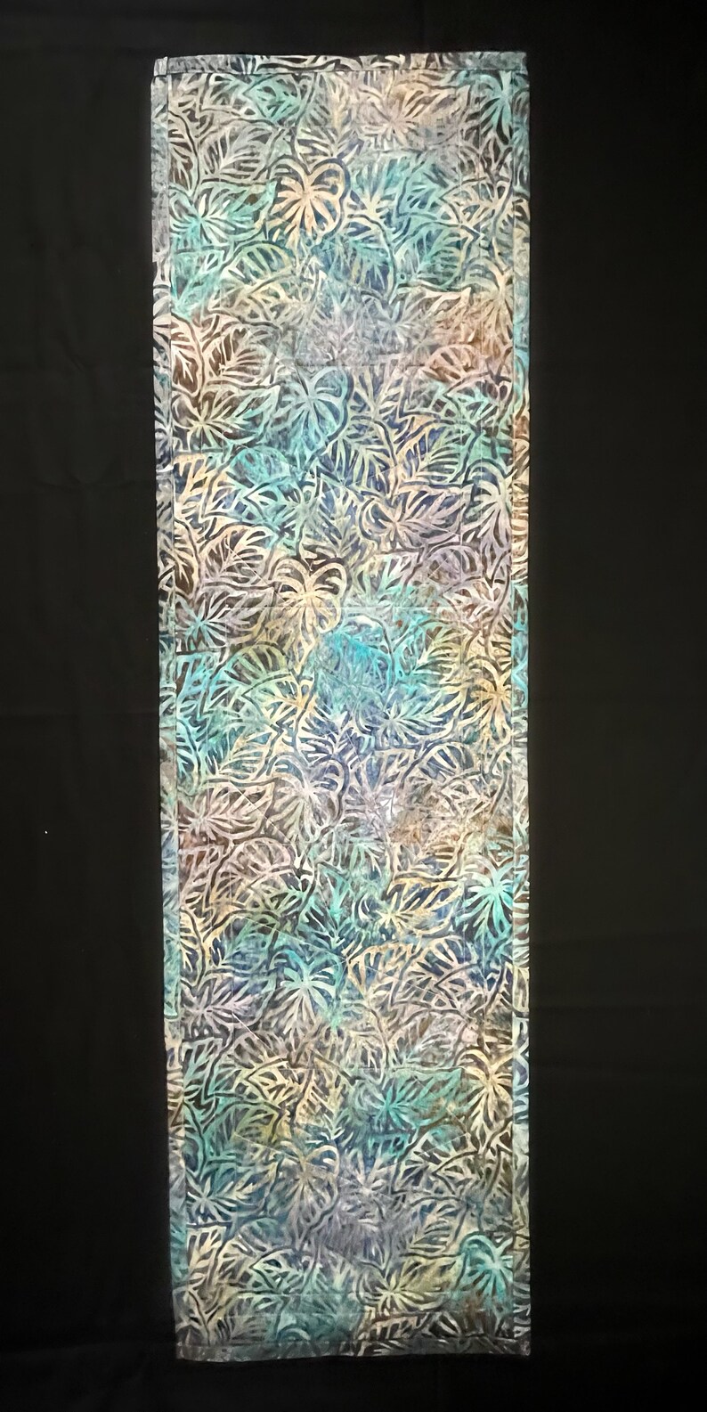 Leafy Batik Set-table Runner and Four Placemats - Etsy