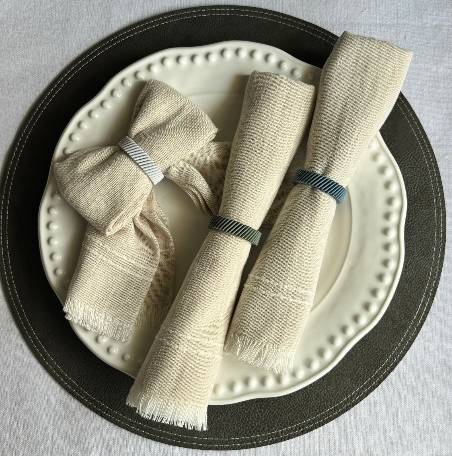 Classy Sleek Napkin Rings | Set of 4, 8, or 12 | Wedding Decor ...