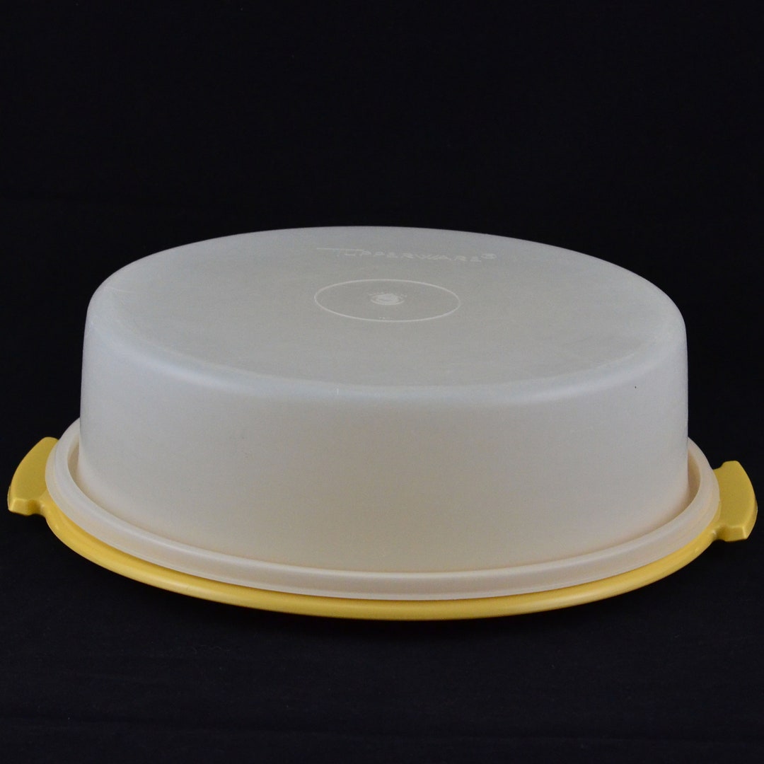 Vintage Tupperware Harvest Gold Pie Taker 719 With Opaque Lid 720 Pie ...