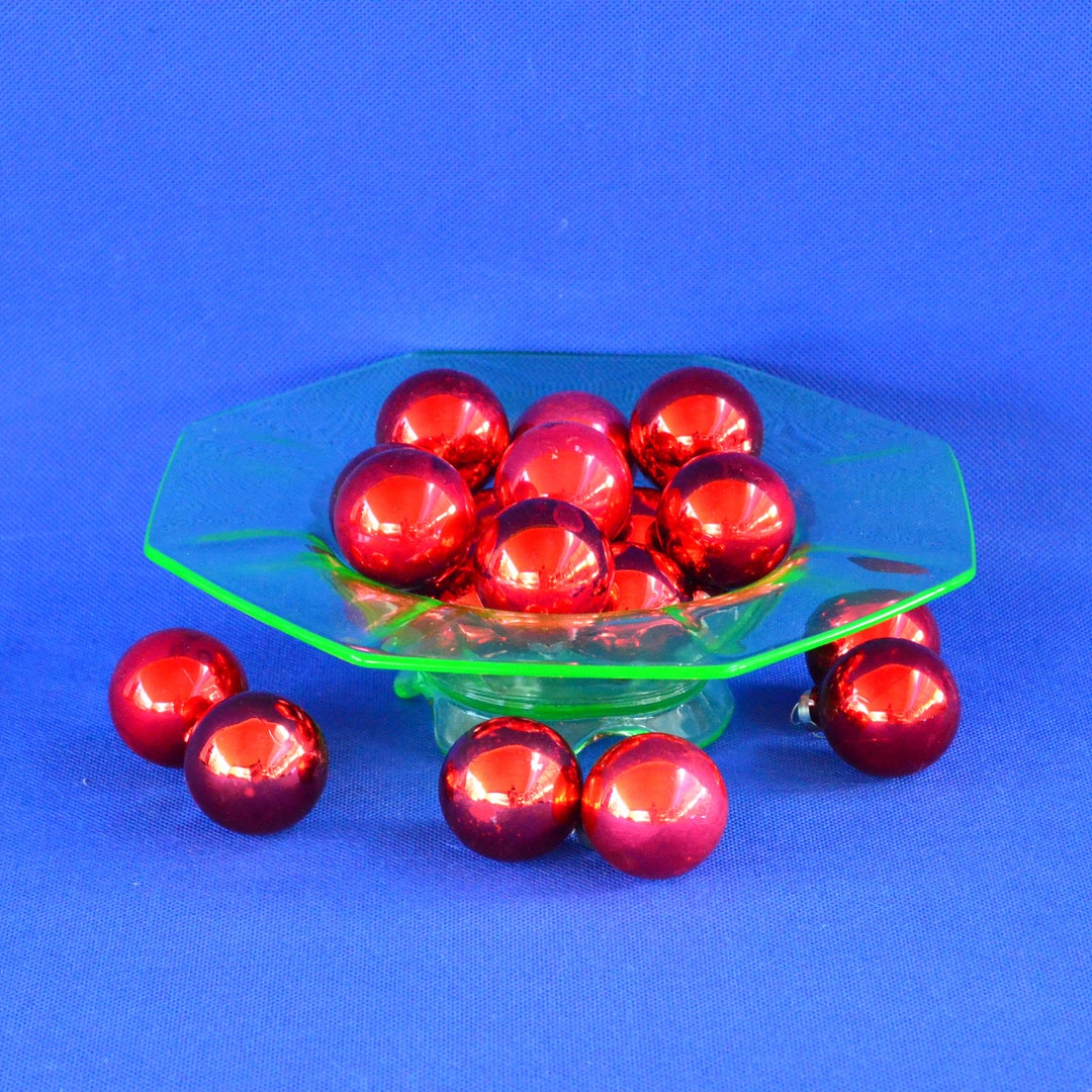 Vintage Pyramid Red Mercury Glass Christmas Tree Ornaments - Set of 18 ...