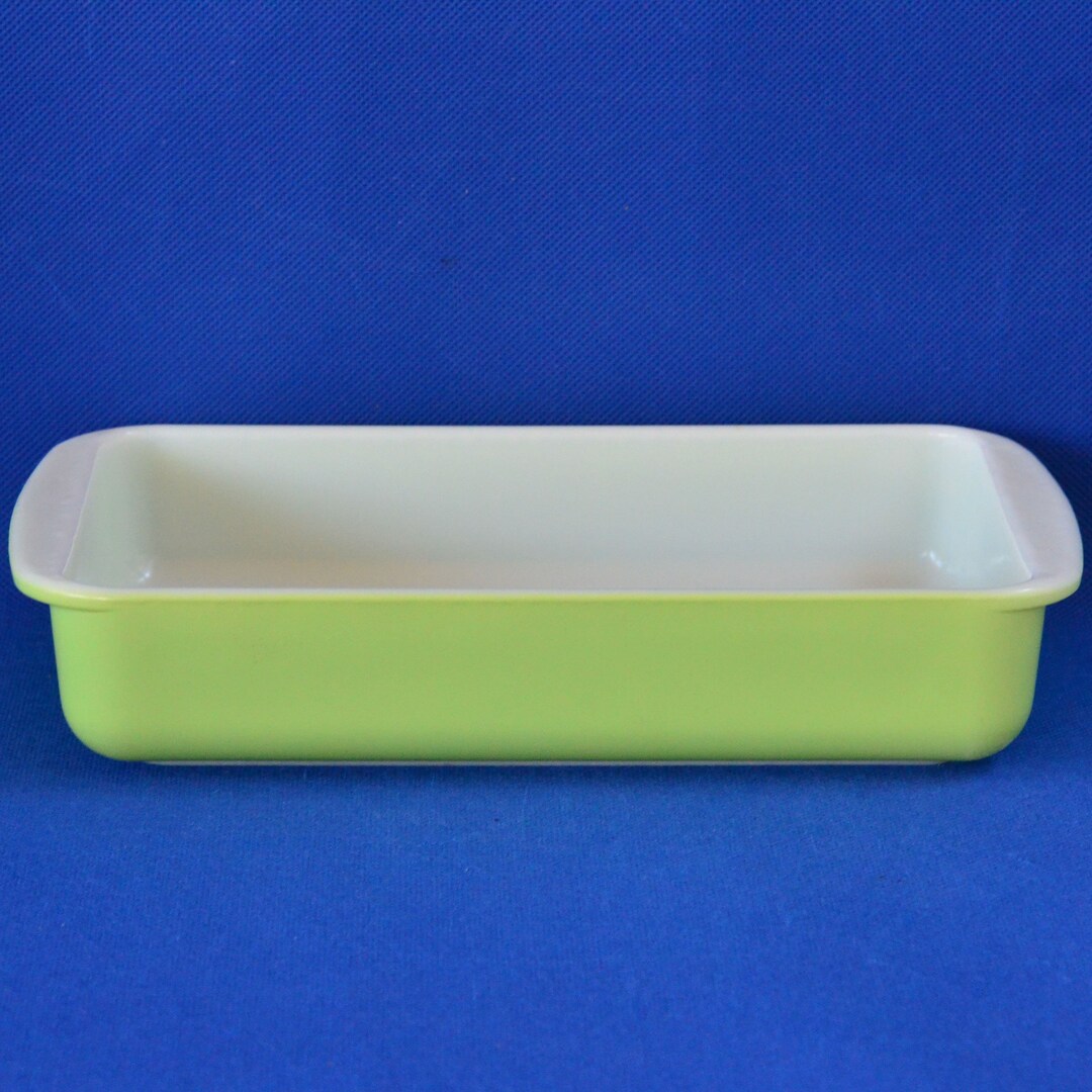 Vintage Pyrex Lime Green on White 231 Ovenware Refrigerator Utility ...