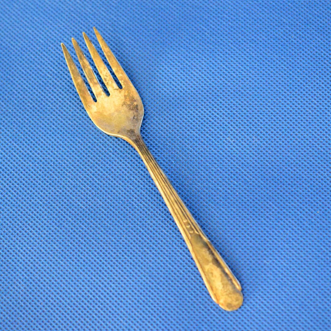 Fairfield Silverplate Tulip Pattern Salad Fork - 1915 - Etsy