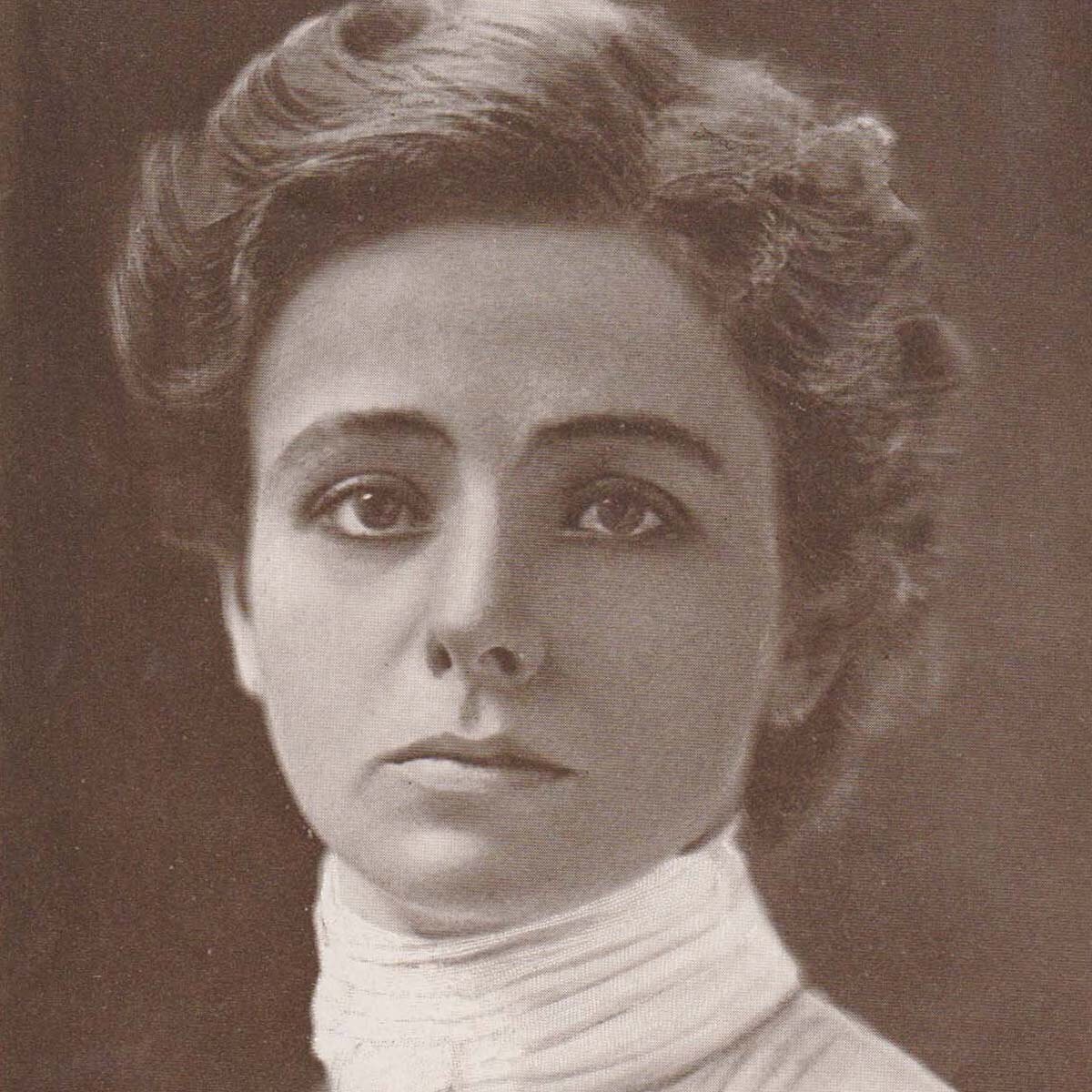 Burr Mcintosh Monthly Magazine Print - Woman With Neck Scarf C. 1901 - Etsy