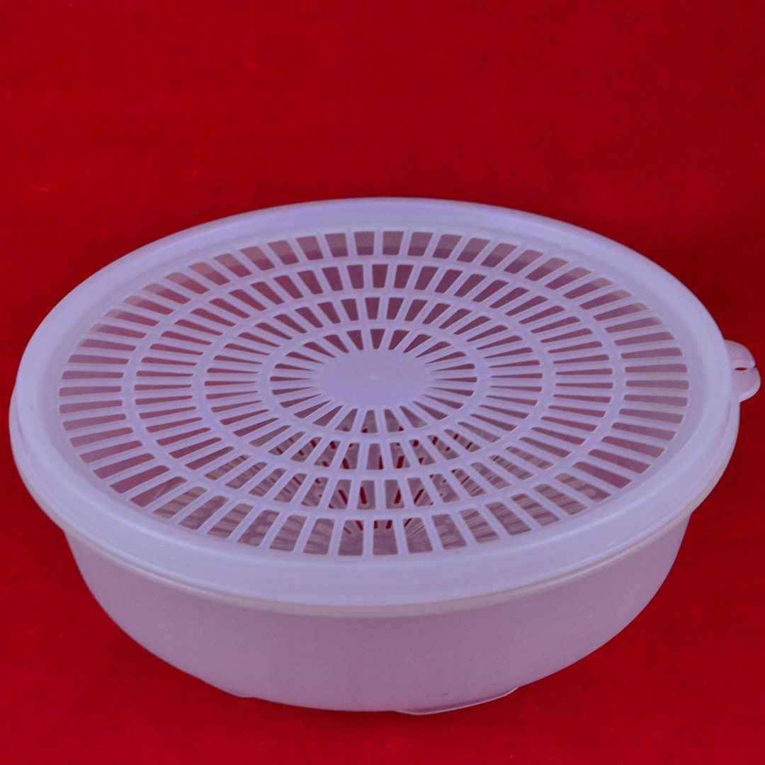 Vintage Tupperware Opaque Berry Strainer Colander #1830 With Lid #1871 ...