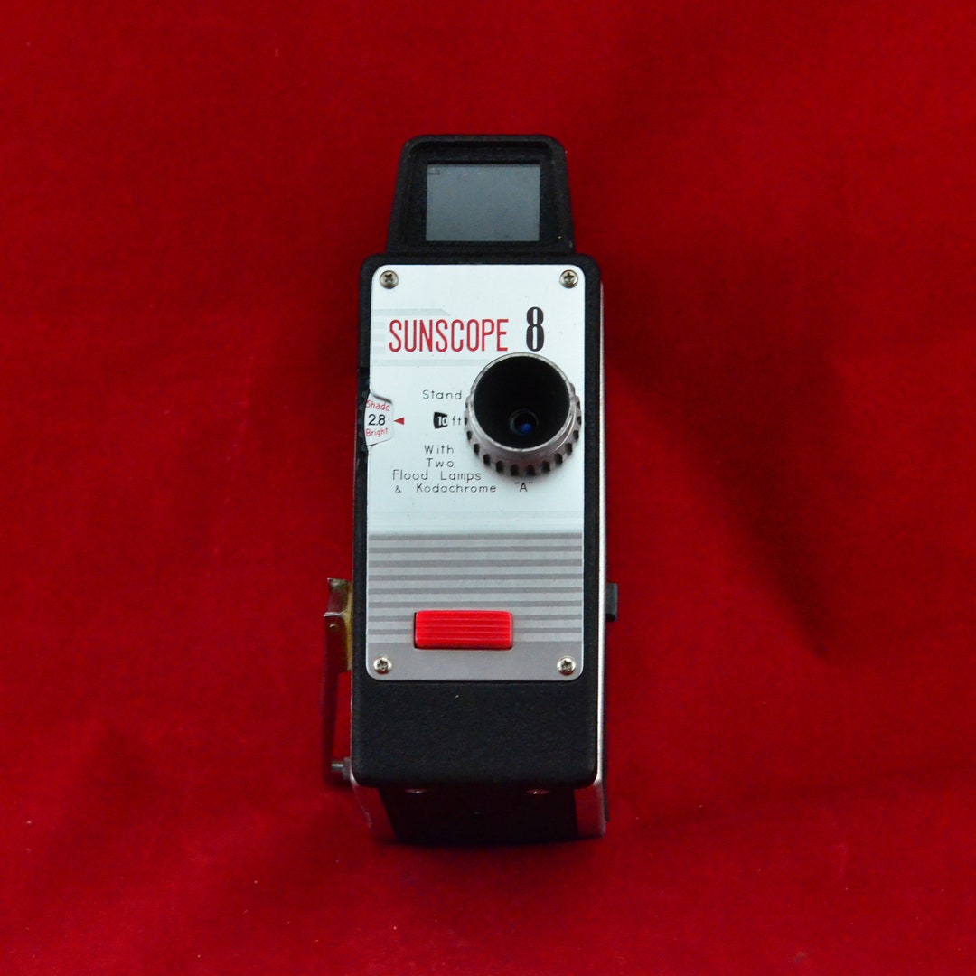 Mid-century Sunscope 8mm Movie Camera - Hand Crank - Photography ...