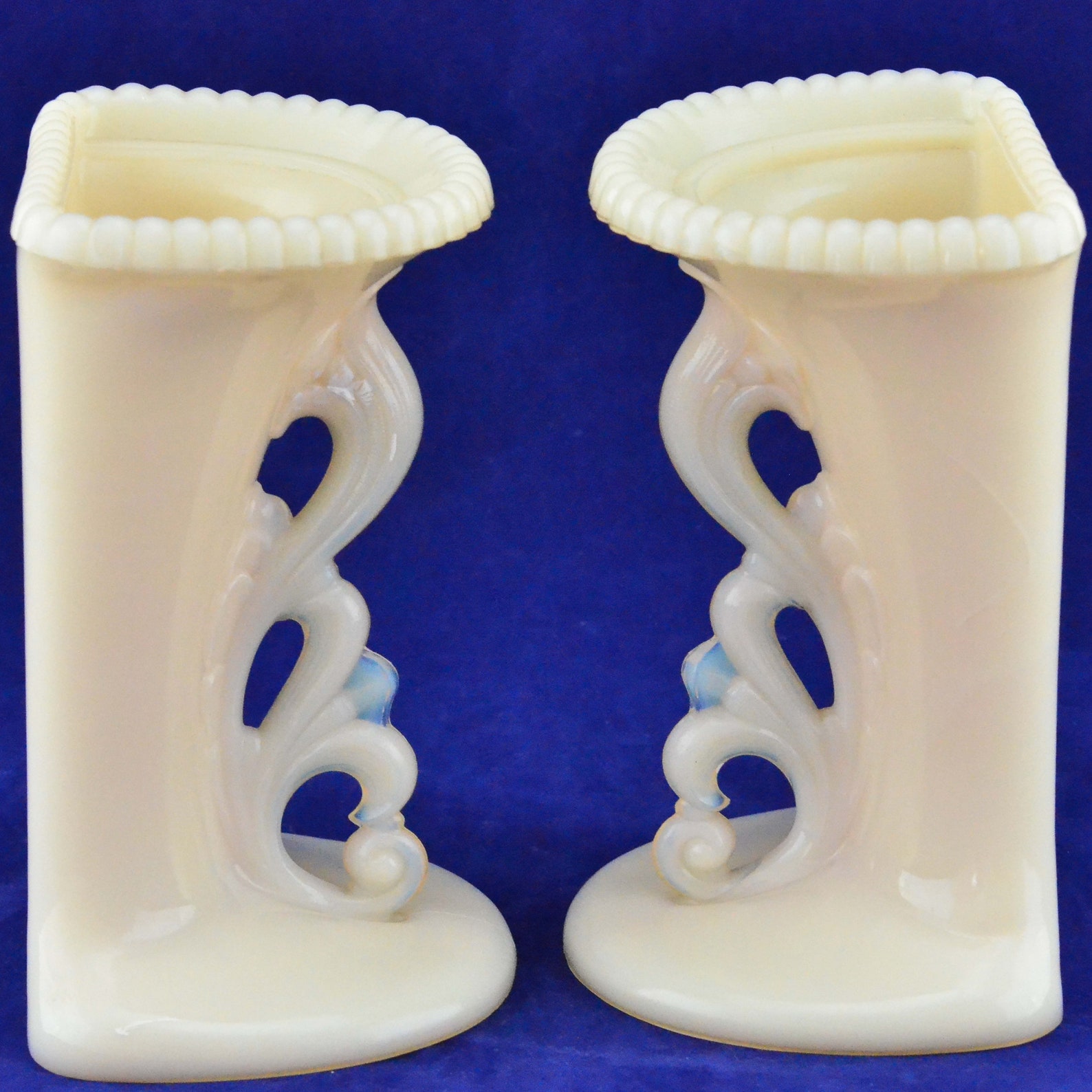 1930s Antique Art Deco Aladdin Alacite Heavy Glass Vase Bookends ...
