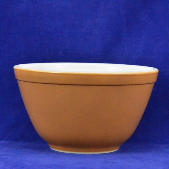 Home & Living PYREX Town & Country Brown #401 Small Mixing Bowl 1 12 ...