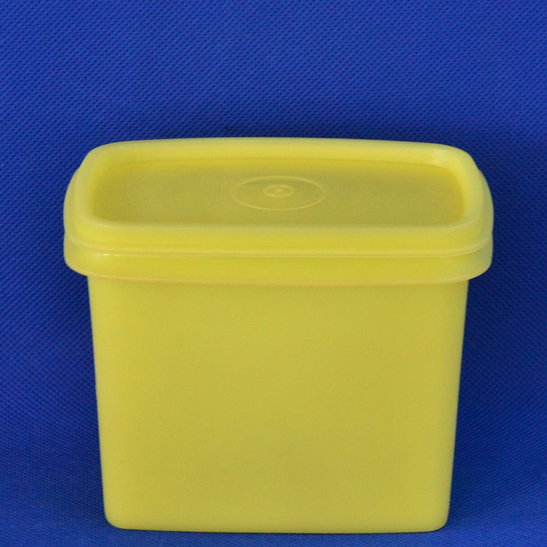Vintage Tupperware Yellow Shelf Space Saver Storage Container #1243 ...