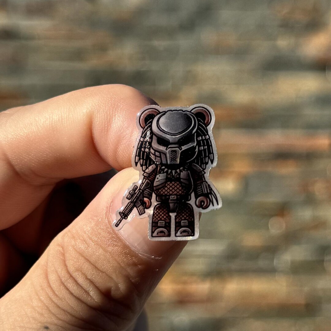Predator Pin, Bearbrick Inspired Horror Icon Pins, for Halloween Gifts ...