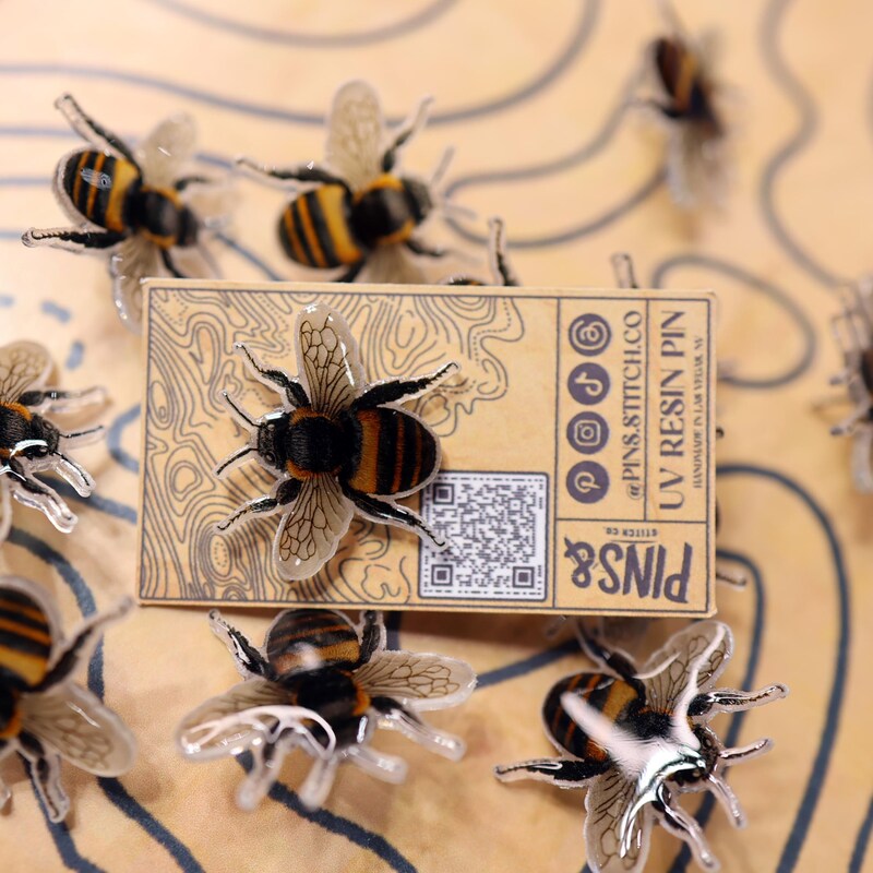 Bee Pin - Etsy