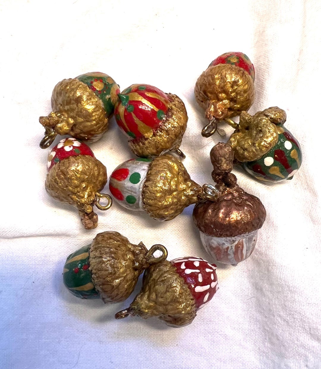 Handcrafted Holiday Acorn Decorations - Etsy