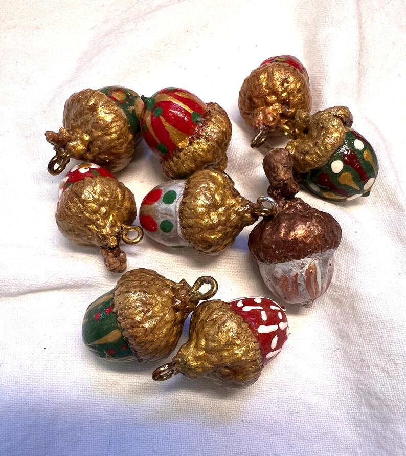 Handcrafted Holiday Acorn Decorations - Etsy