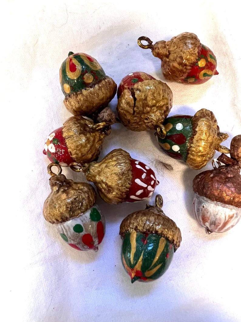 Handcrafted Holiday Acorn Decorations - Etsy