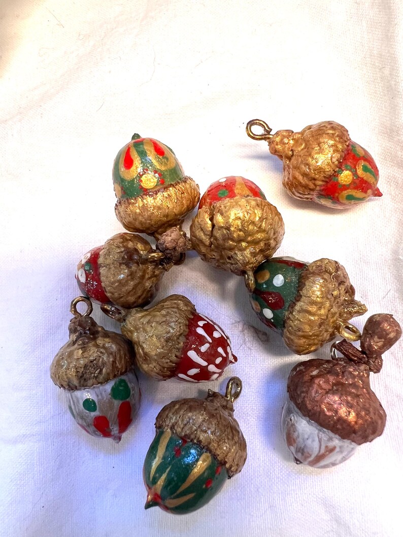 Handcrafted Holiday Acorn Decorations - Etsy
