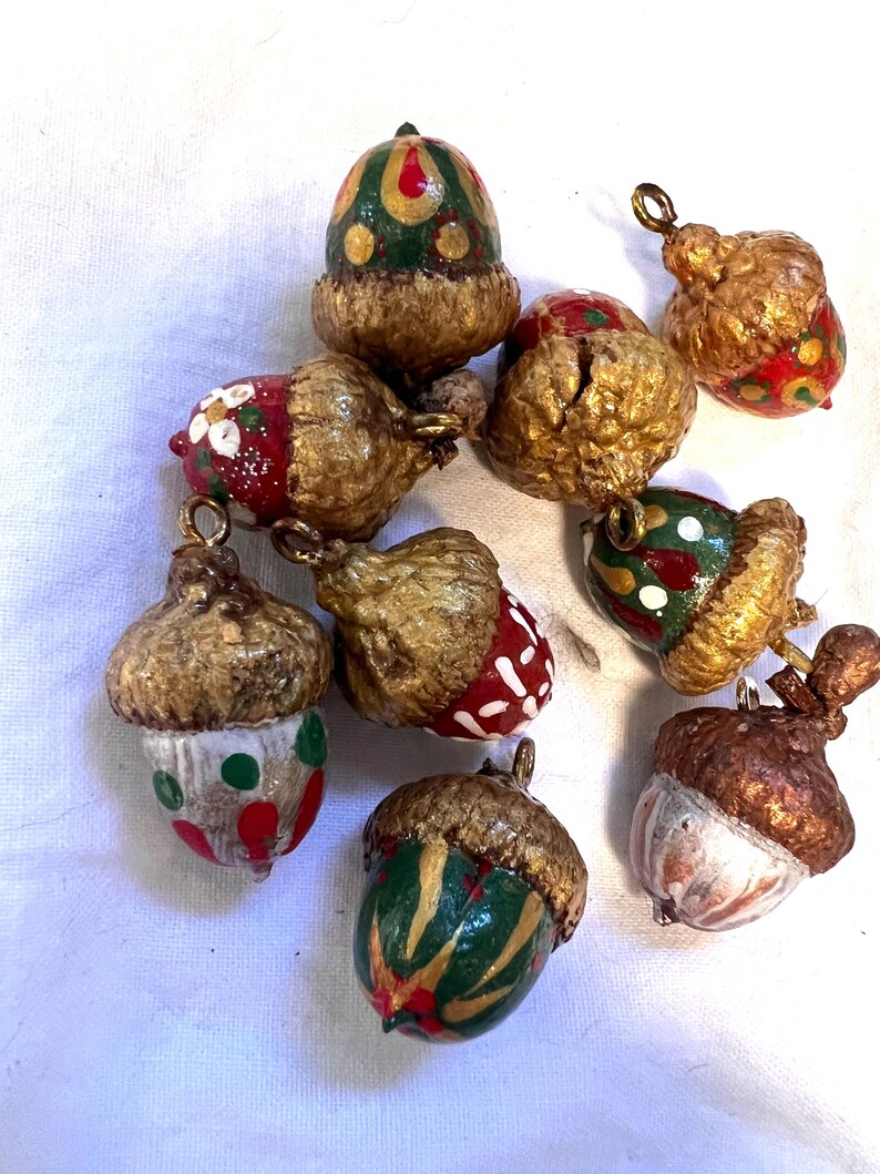 Handcrafted Holiday Acorn Decorations - Etsy