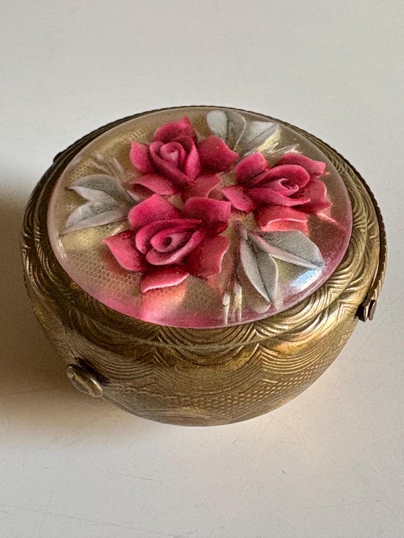1950’s Kigu Compact Pill or Ring Box - Gem