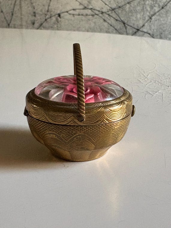 1950’s Kigu Compact Pill or Ring Box - Gem