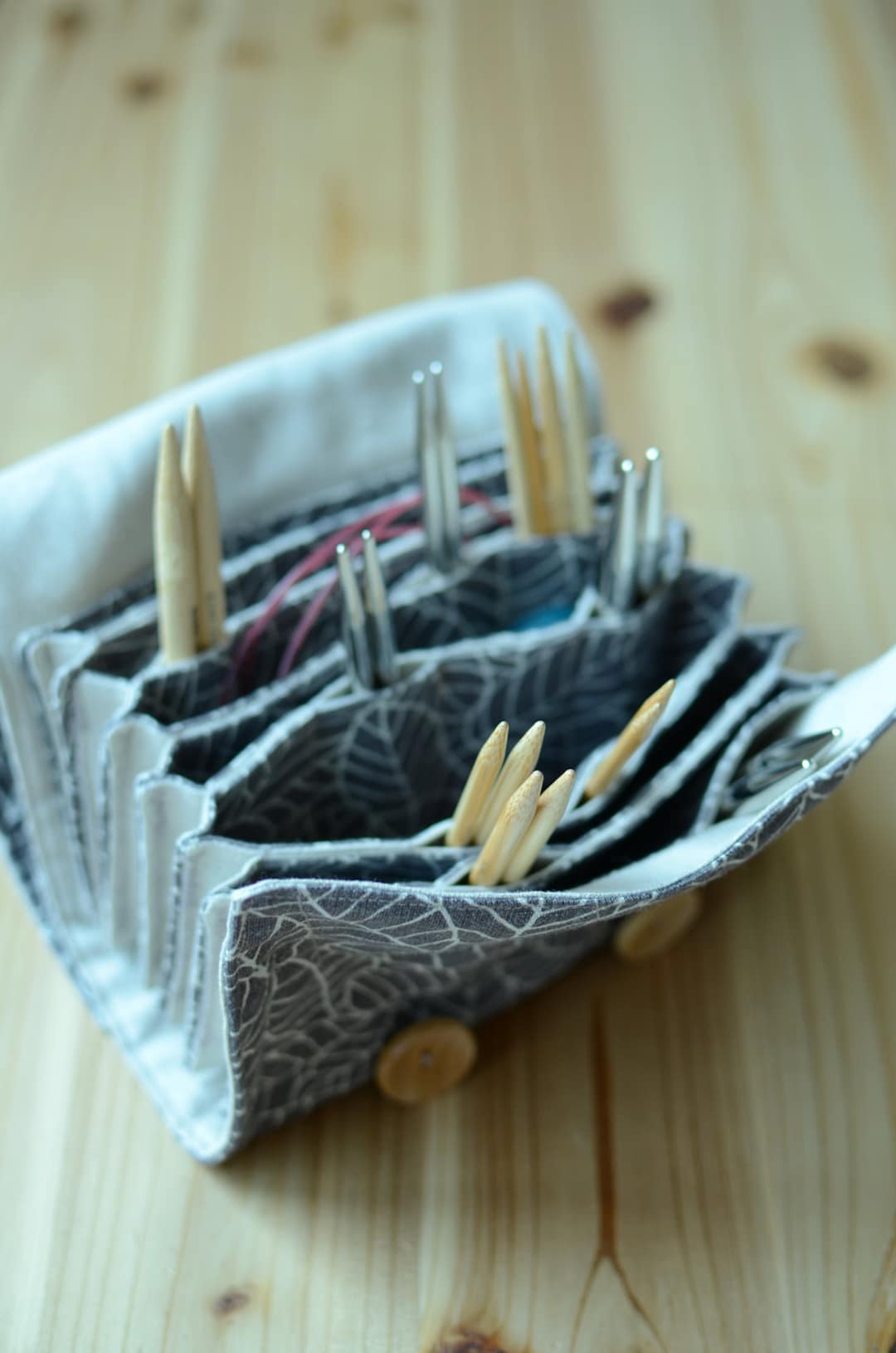 Interchangeable Knitting Needle Case With a Zipper Pocket: Knitting ...