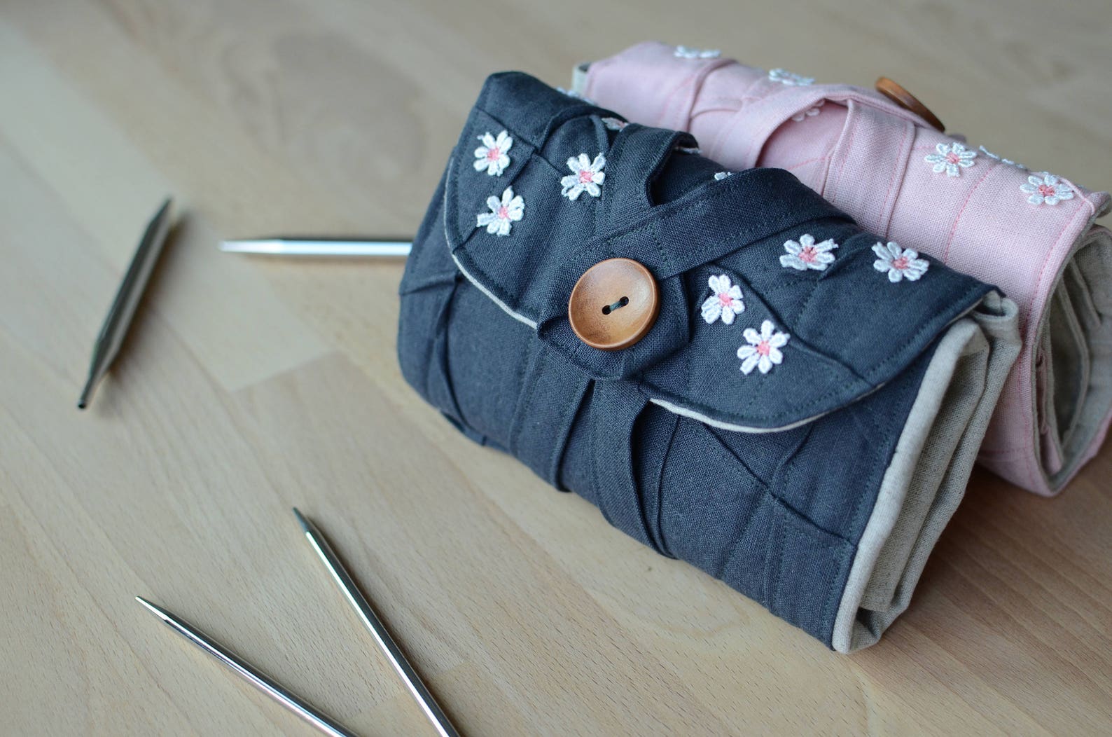 Circular Knitting Needle Case With a Zipper Pocket: Knitting - Etsy