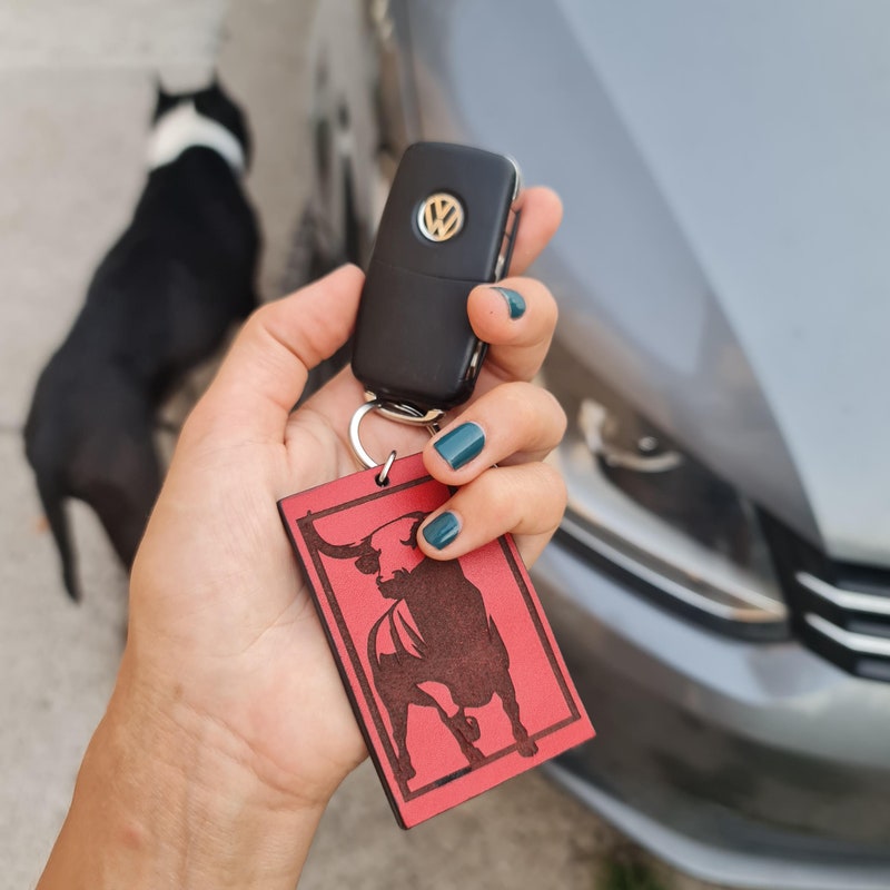 Bull Keychain - Etsy