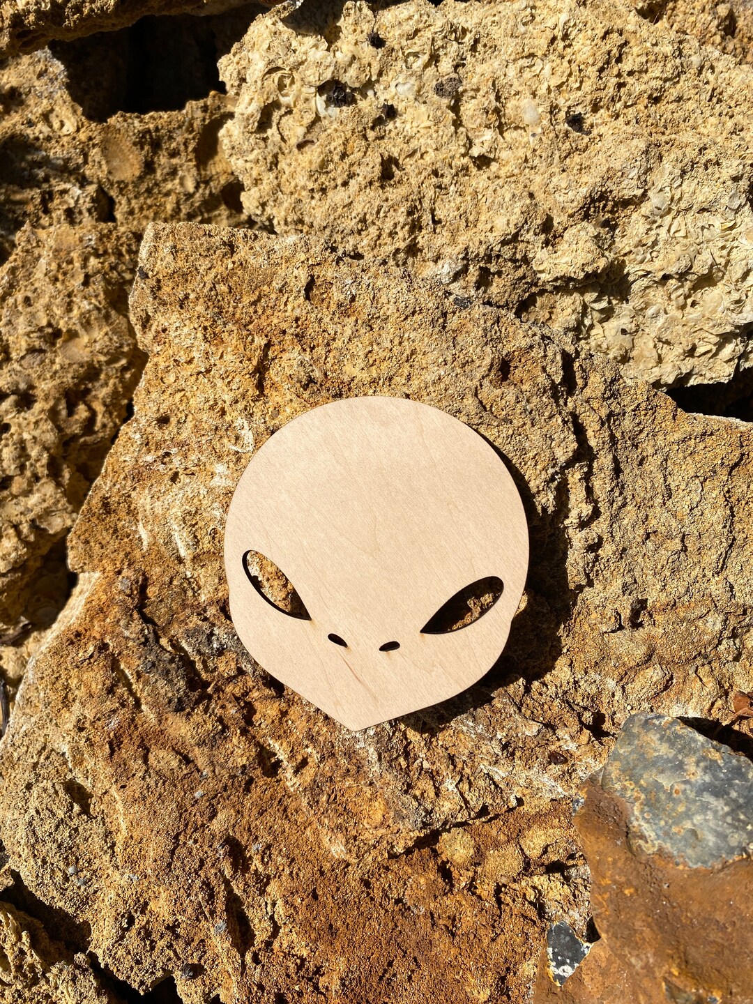 Alien Head Unfinished Wood Figurine, Wooden Alien Decorations for Party ...