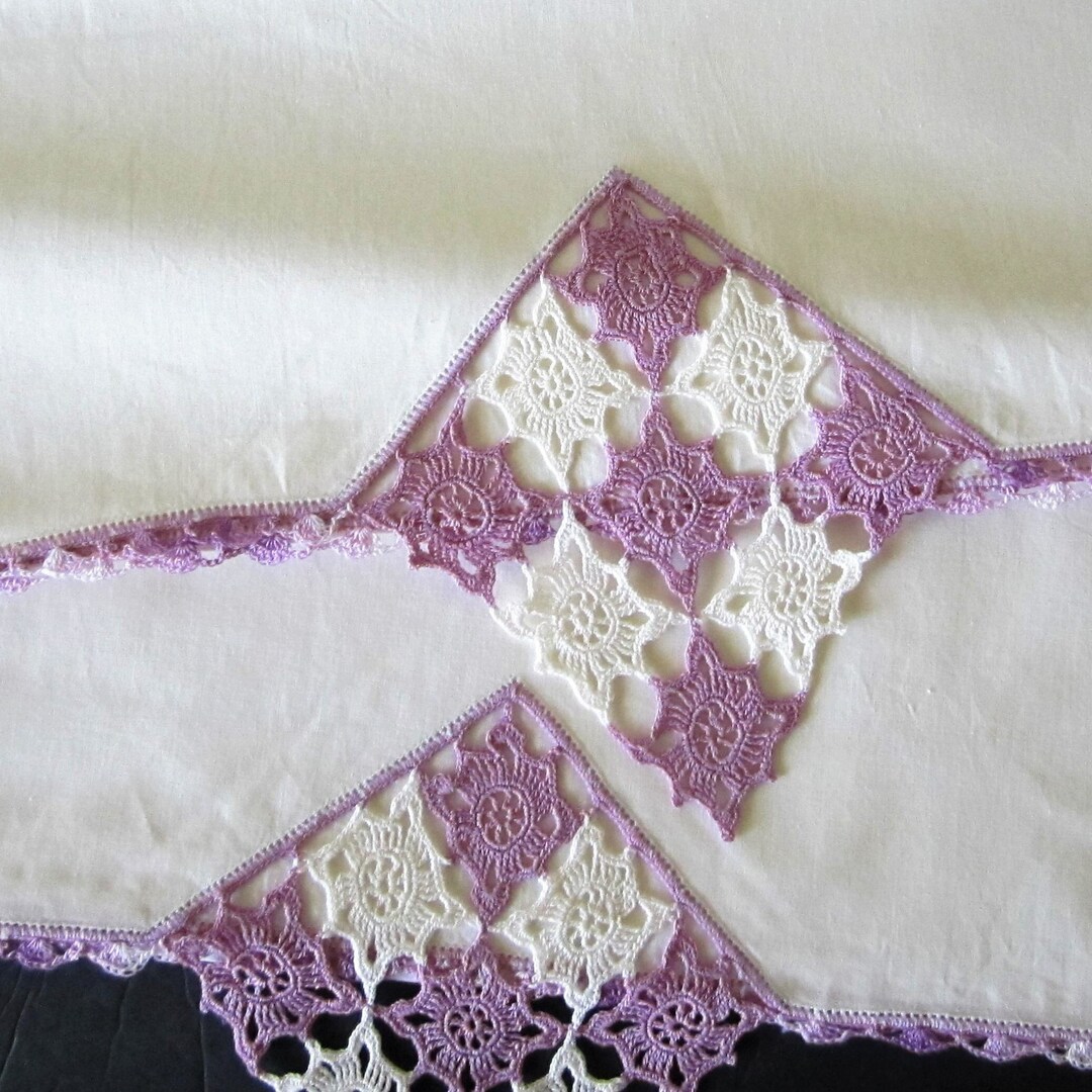 PAIR CROCHETED PILLOWCASES Vintage Purple & White Motiffs With ...