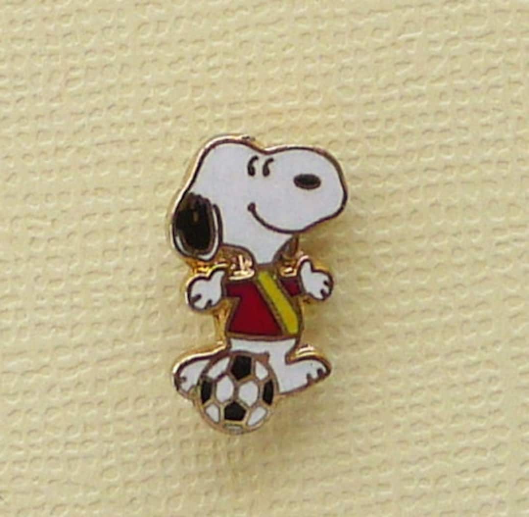 Vintage Snoopy Playing Soccer Pin Peanuts Enamel Cloisonne Collectible ...