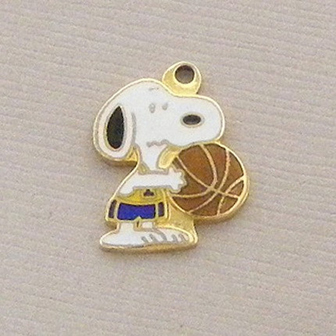 Aviva Vintage Snoopy Peanuts Basketball Charm Enamel Cloisonne - Etsy