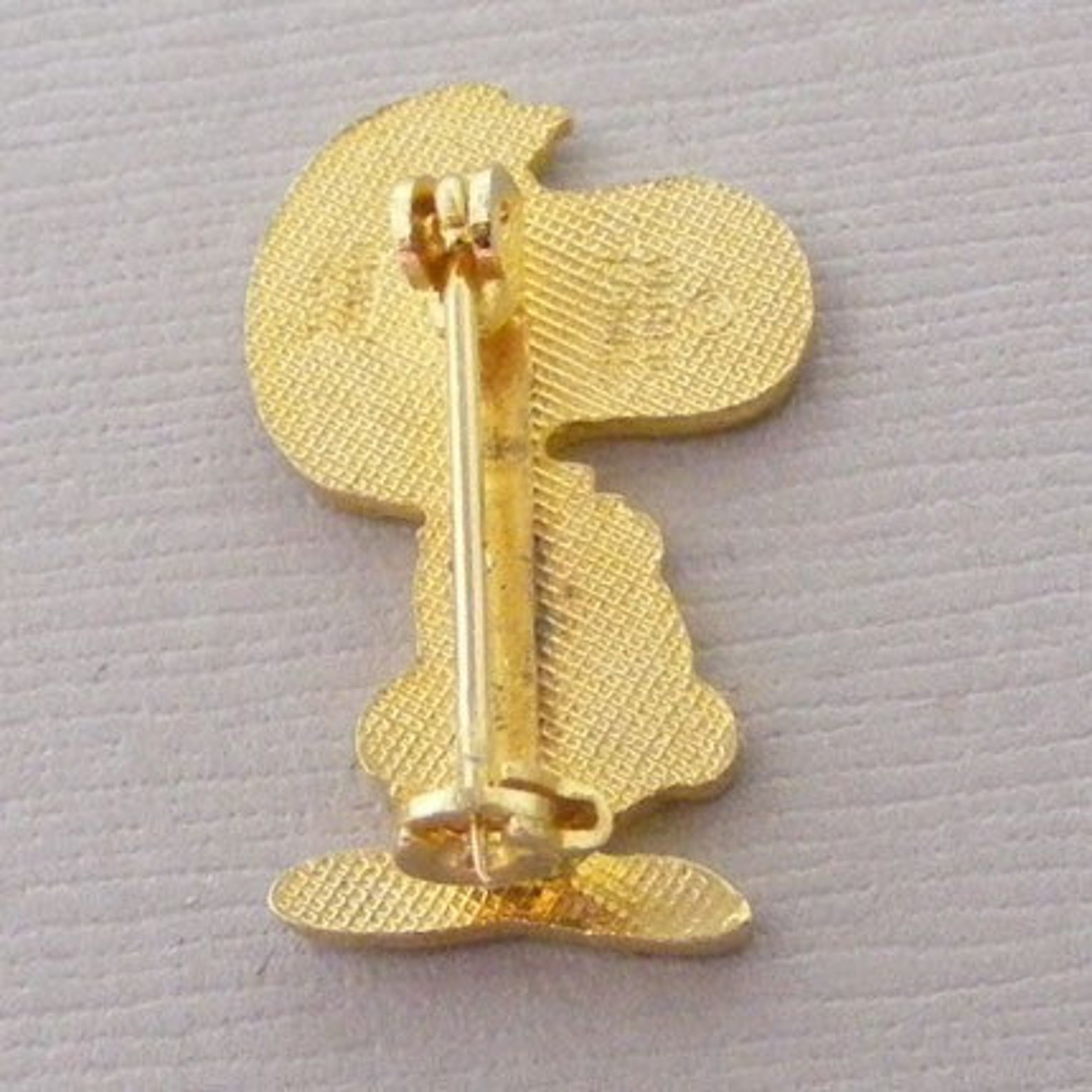 Aviva Vintage Snoopy Pin Race Car Driver Standing Wiht a Tire 1045 - Etsy