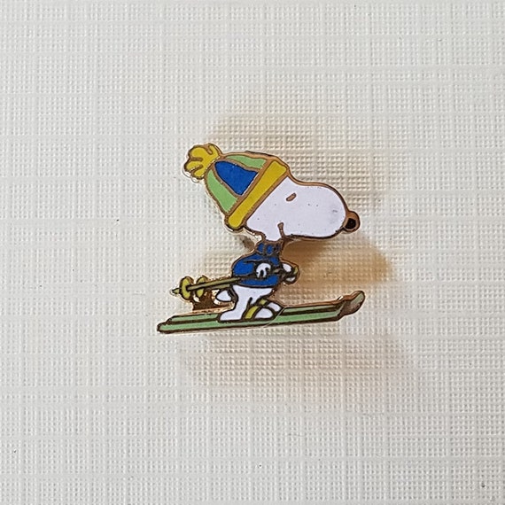 Vintage Snoopy Snoopy With Skis and Winter Hat Lapel Pin/tie | Etsy