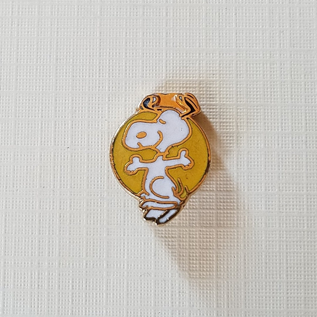 Aviva Vintage Snoopy Happy Dance on Yellow Circle Lapel Pin/tie Tack ...