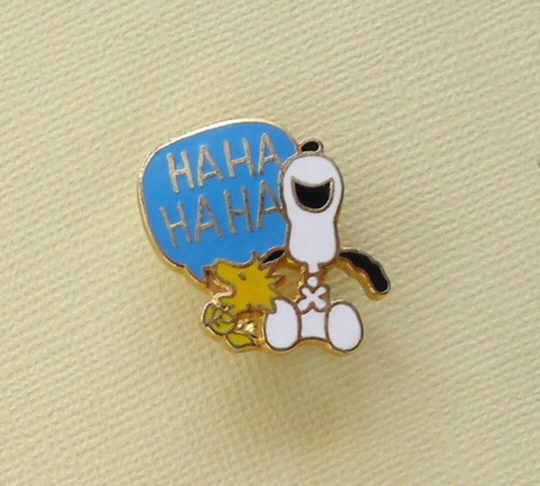 Aviva Vintage Snoopy Pin Sitting With Woodstock and Laughing "hahahaha ...