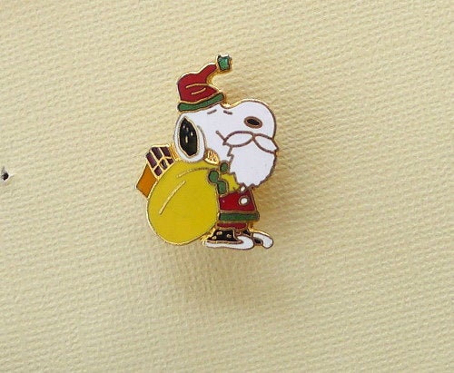 Aviva Vintage Snoopy Lapel Pin Snoopy Dressed as Santa Claus 2070 - Etsy