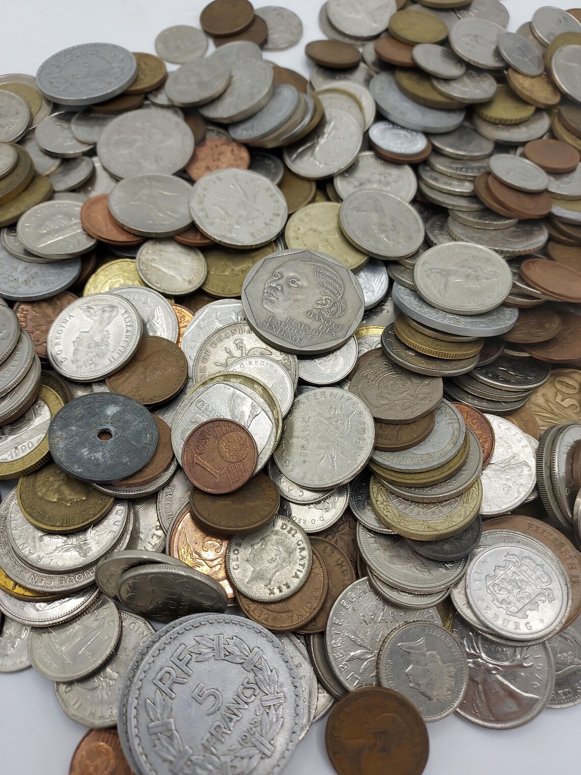 One Pound Forgein Currency Assortment - Etsy