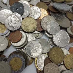 One Pound Forgein Currency Assortment - Etsy