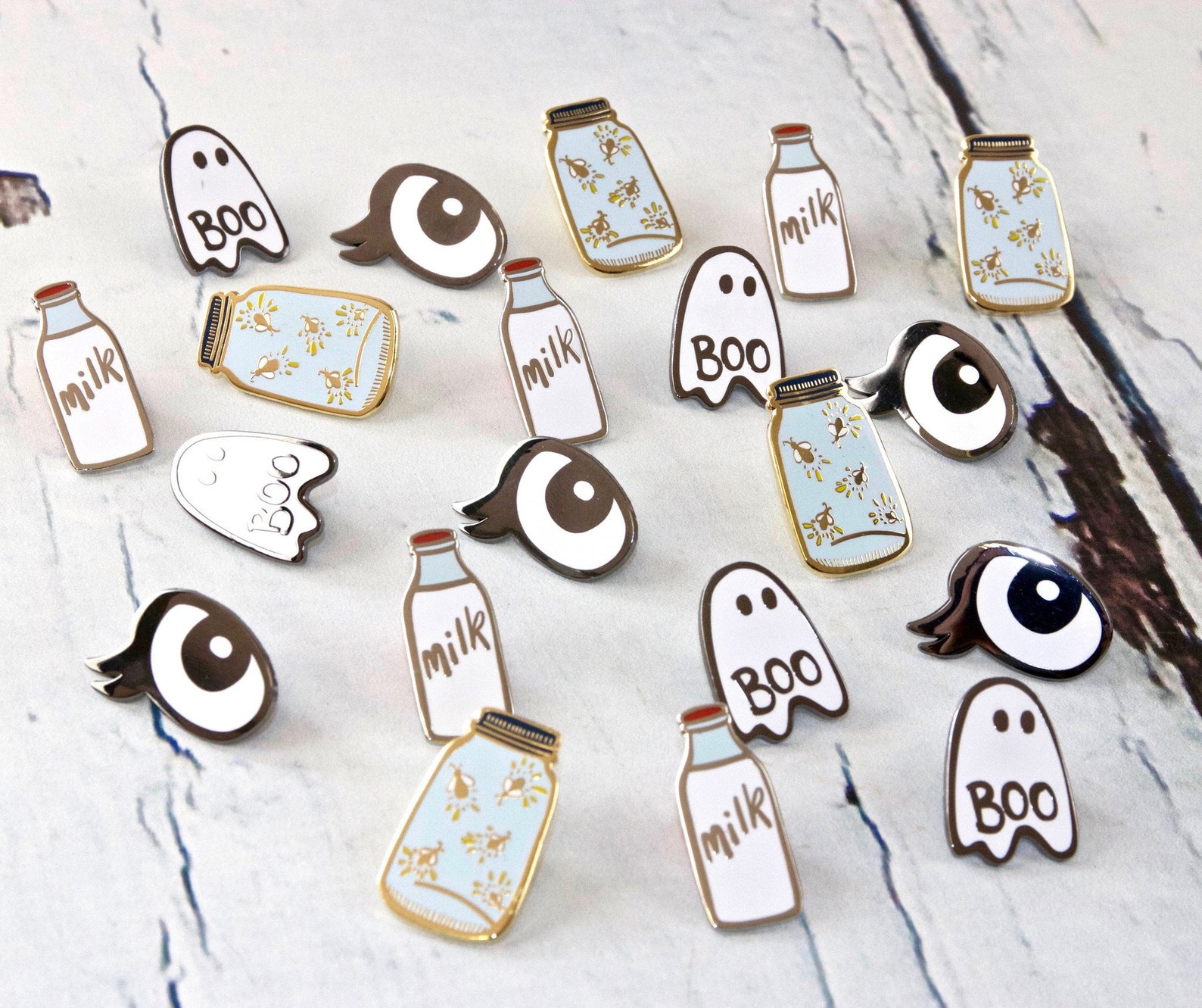 Pair of Eyes Enamel Pins - Etsy