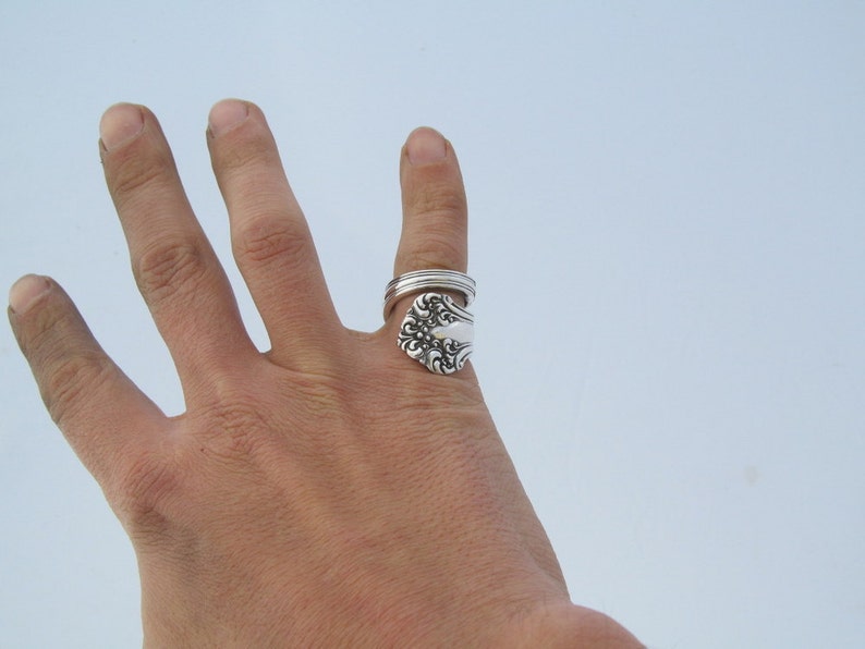 Avon Spoon Ring Wrapped Art Nouveau - Etsy