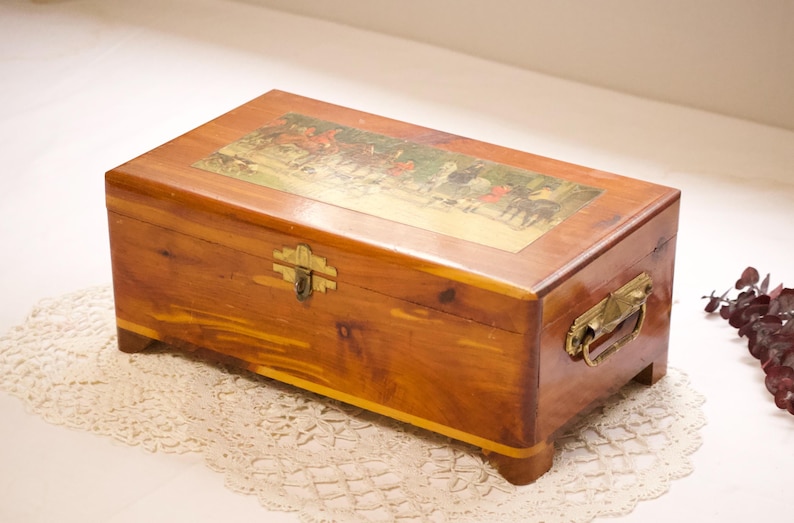 Vintage Cedar Wood Box | English Horse Scene | Vintage Gift - Etsy