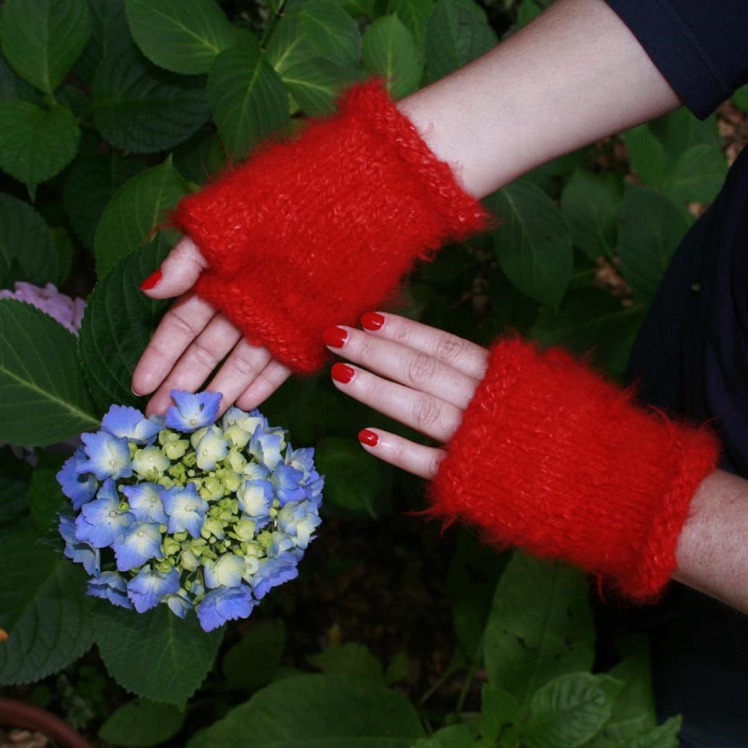 Knitting Pattern- Smitten Kitten Fingerless Mitten- PDF Download - Etsy